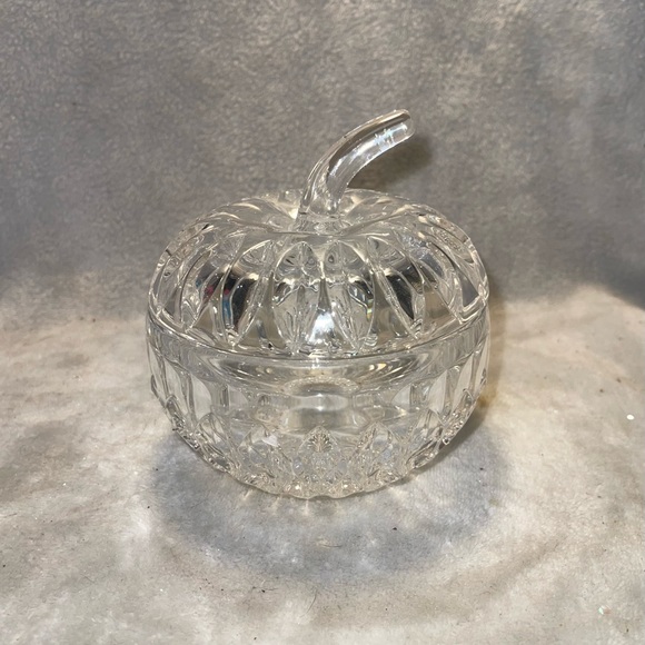 unknown | Art | Crystal Apple Container No Chips Or Cracks | Poshmark